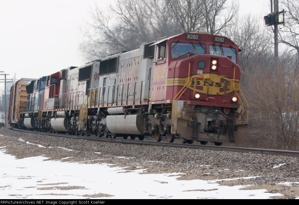 BNSF 8282
